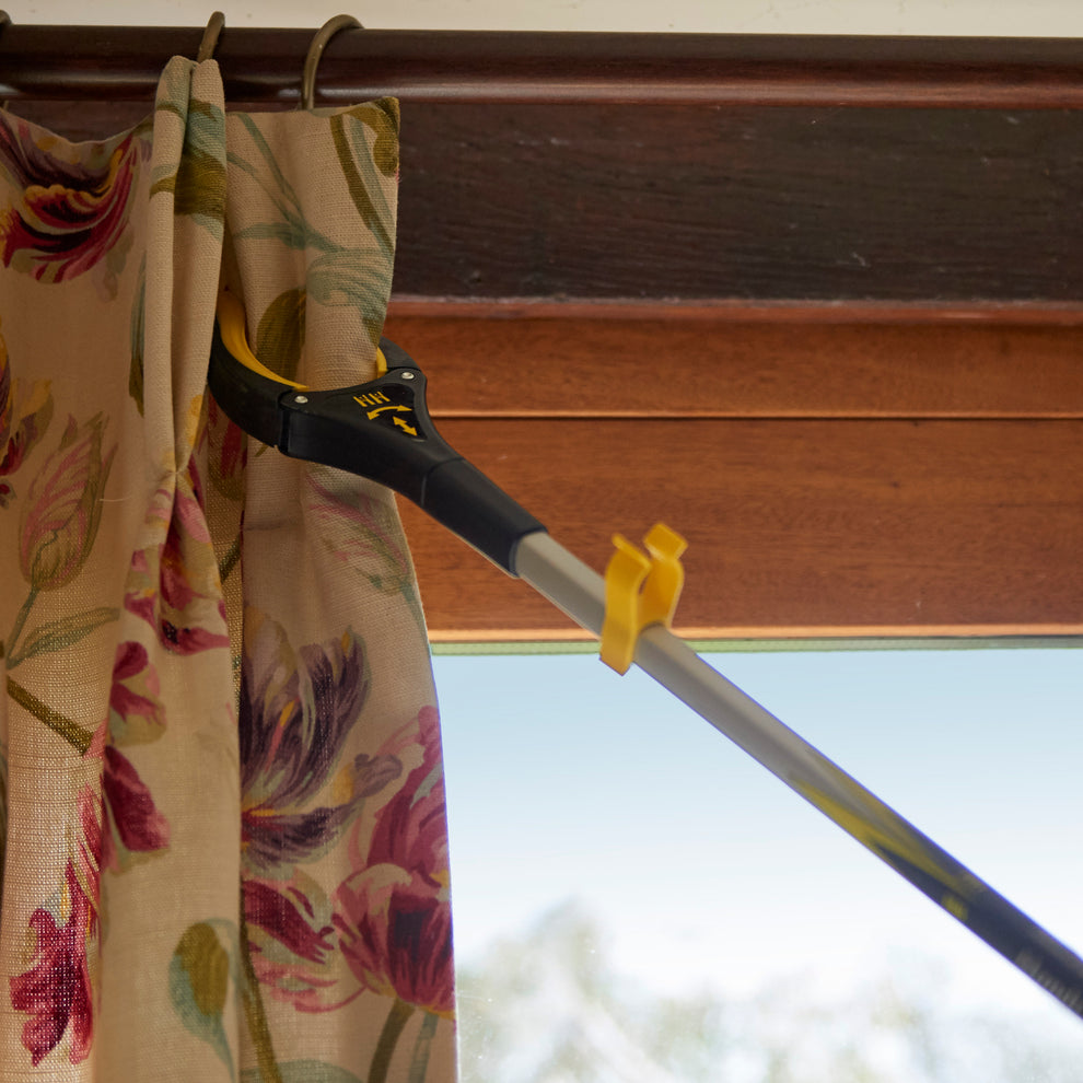 Handi-Grip PRO 26" Reacher Grabber | Daily Living Aid – Blue Badge Co